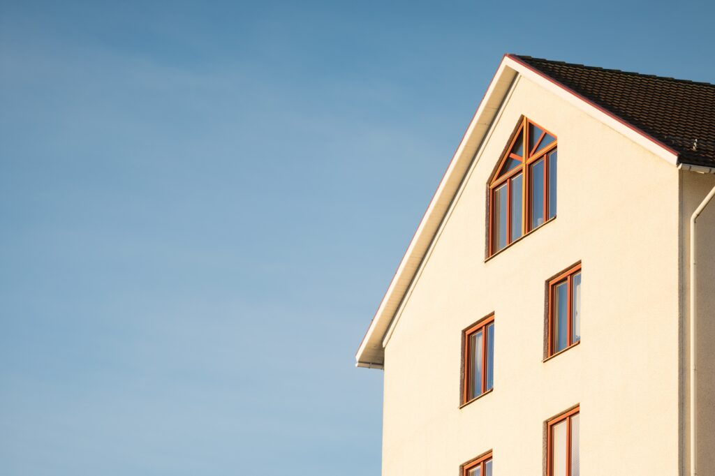 Benefits of an Energy-Efficient Roof | Long Home